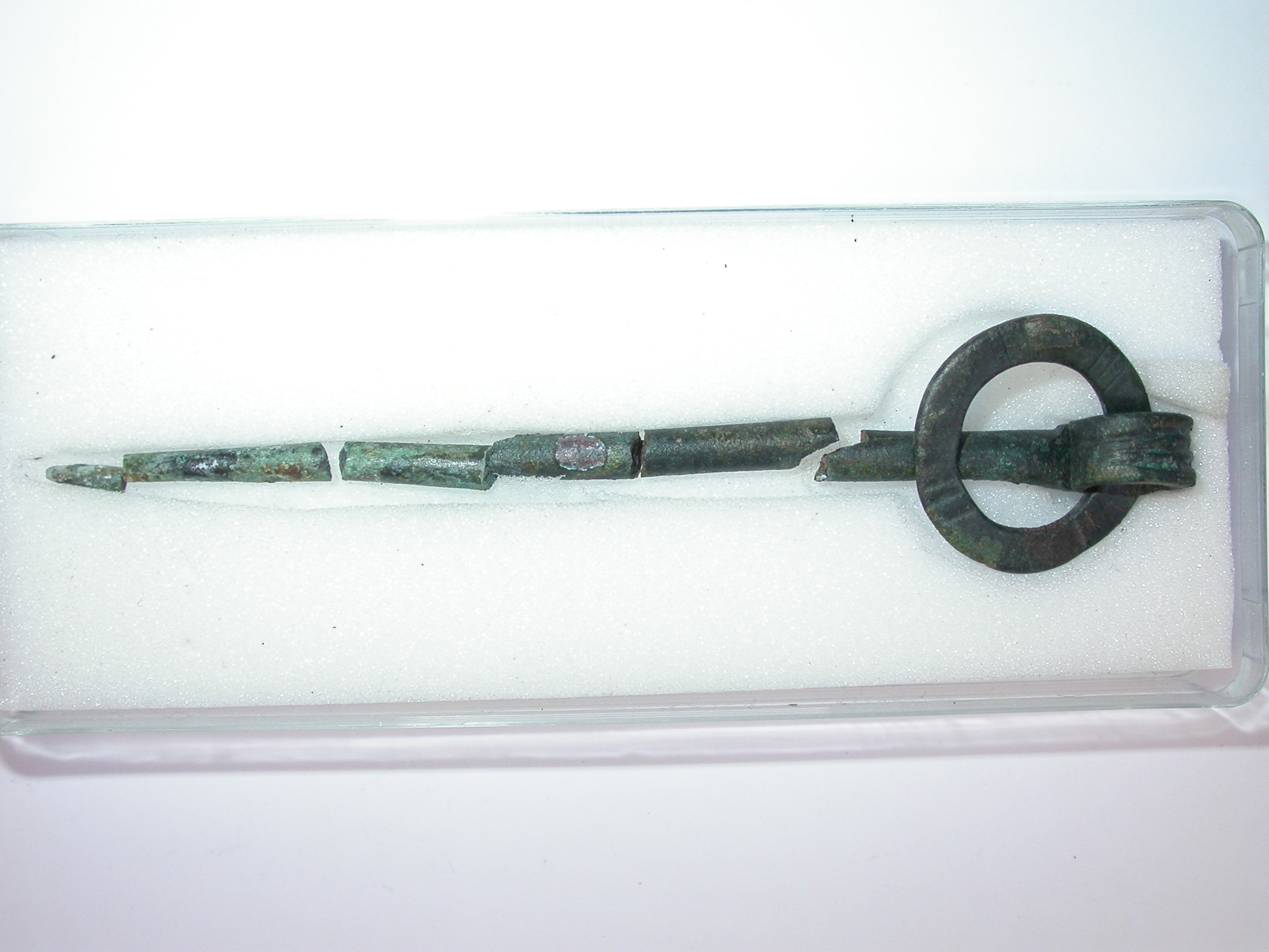 Ring-headed Pin (2004-311-sf245) · Vikings in the East Midlands